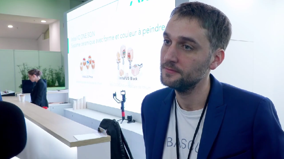 Des TP Flash sur le stand de GC – L'Information Dentaire